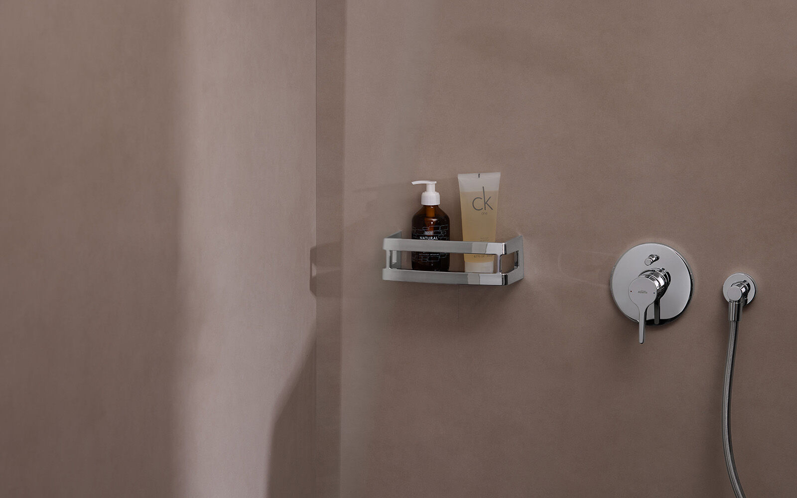 Behälter und Boxen fürs Bad